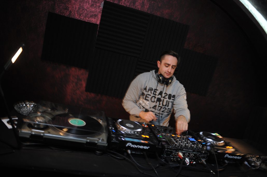 DJ Kris Adrian - Sparty-Promotions